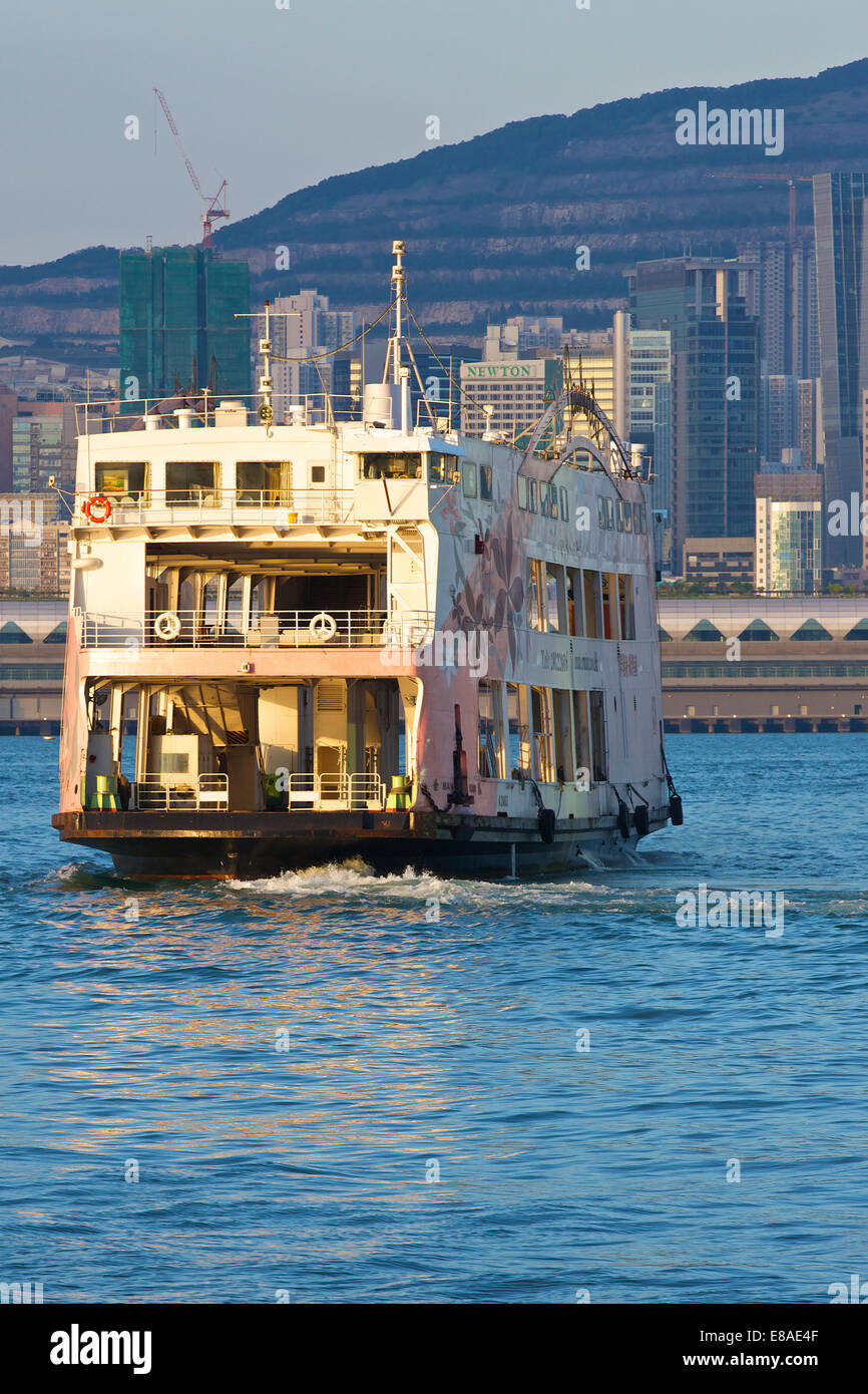Kai tak cruise terminal of hong kong hi-res stock photography and ...
