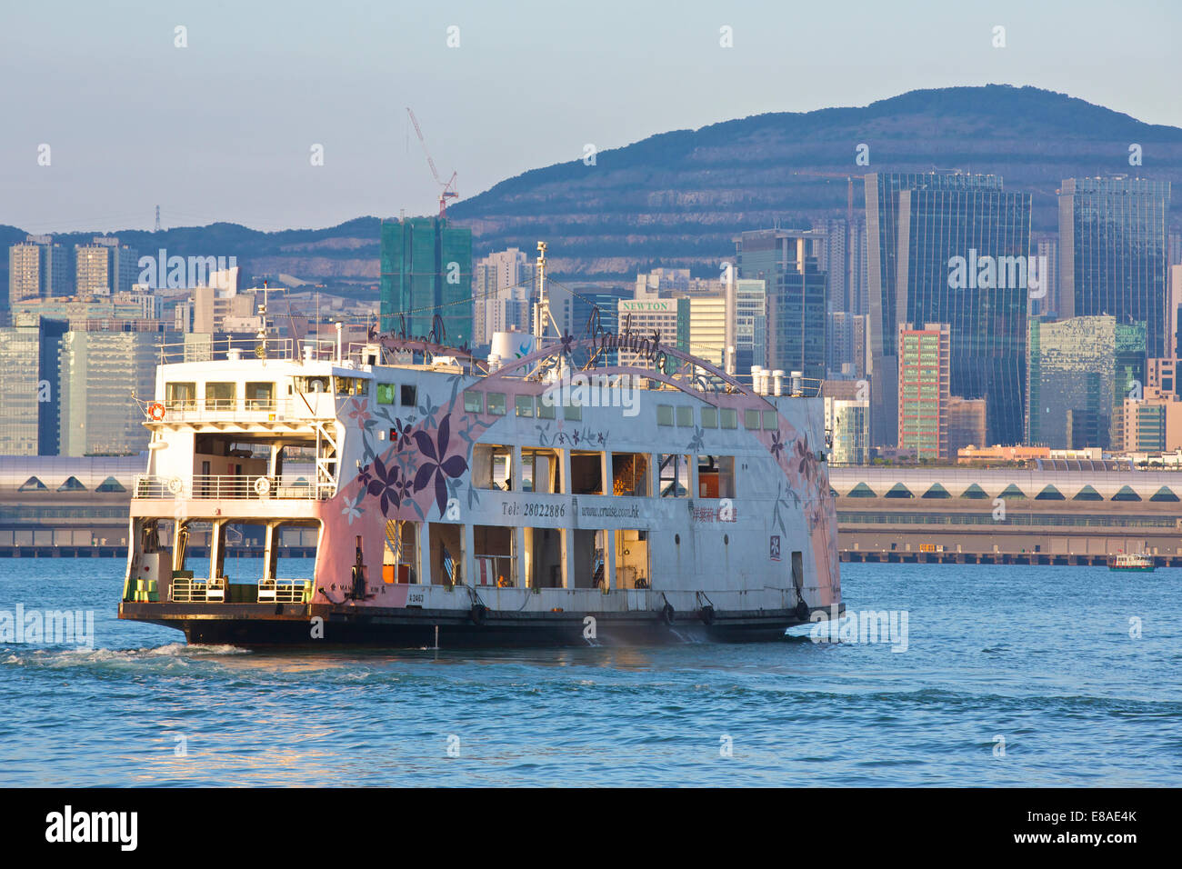 Victoria cruise ship terminal hi-res stock photography and images - Alamy