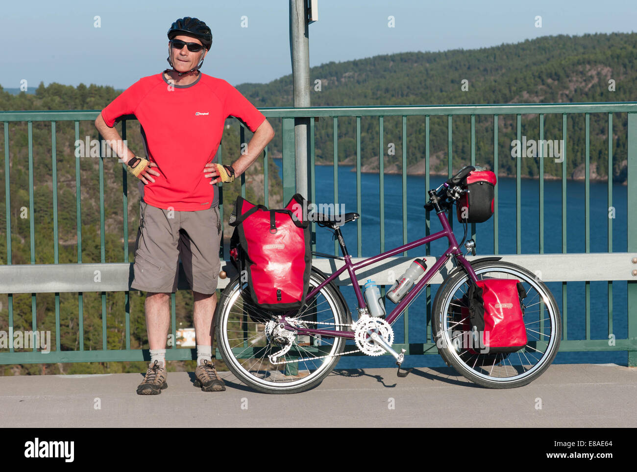 Man with cycle hi-res stock photography and images - Alamy
