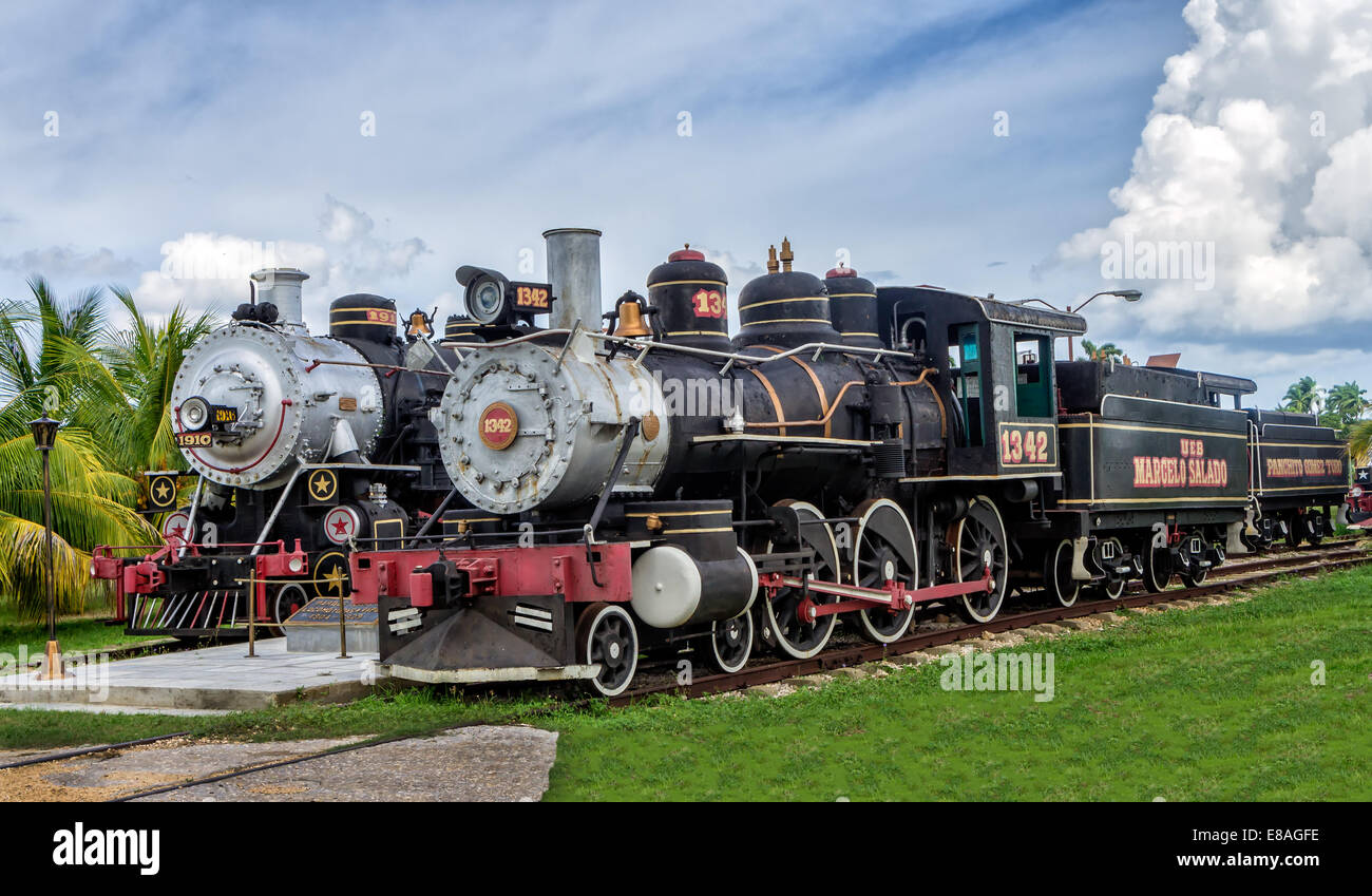 Cuba trinidad tourist steam train hi-res stock photography and images ...