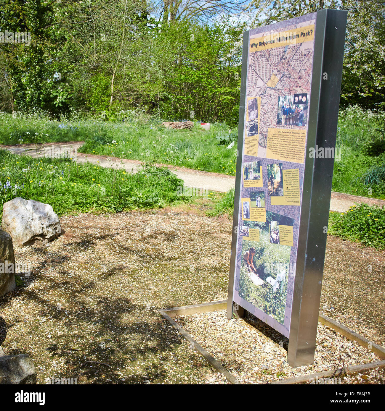 Millennium park sign hi-res stock photography and images - Alamy