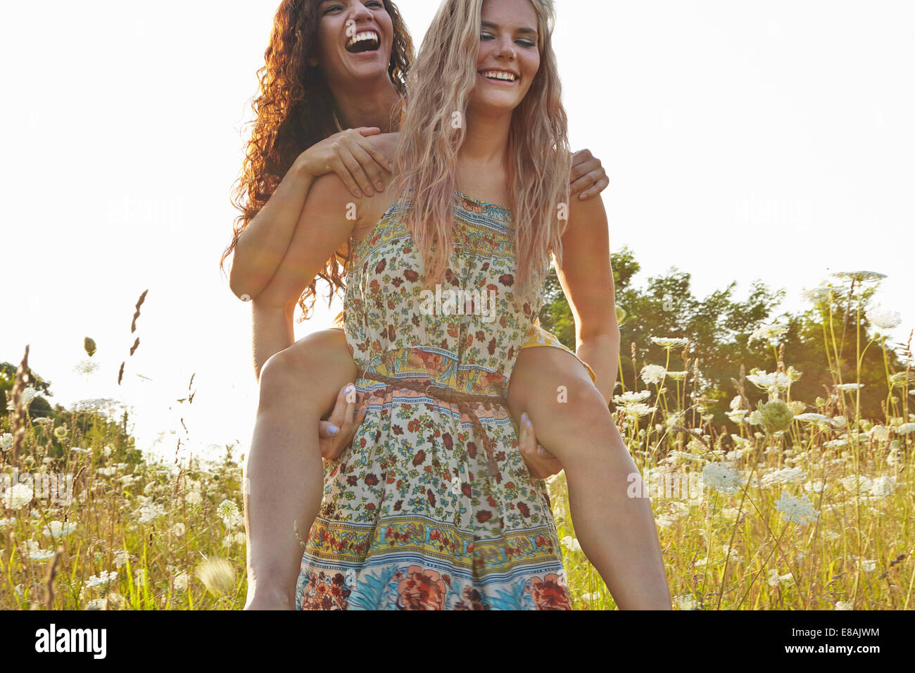 Piggy back hi-res stock photography and images - Alamy