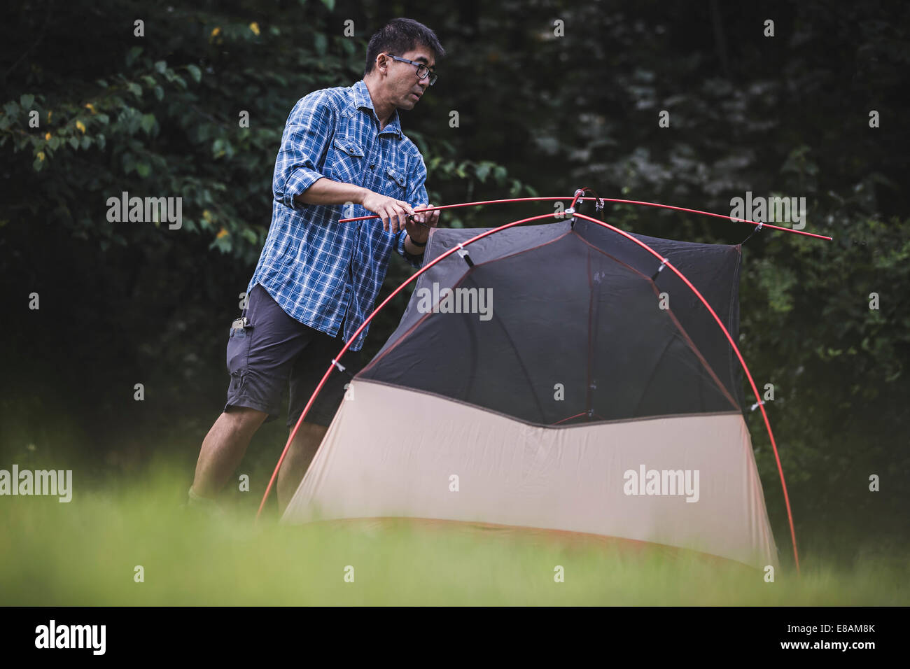 Putting Up Tent High Resolution Stock Photography and Images - Alamy