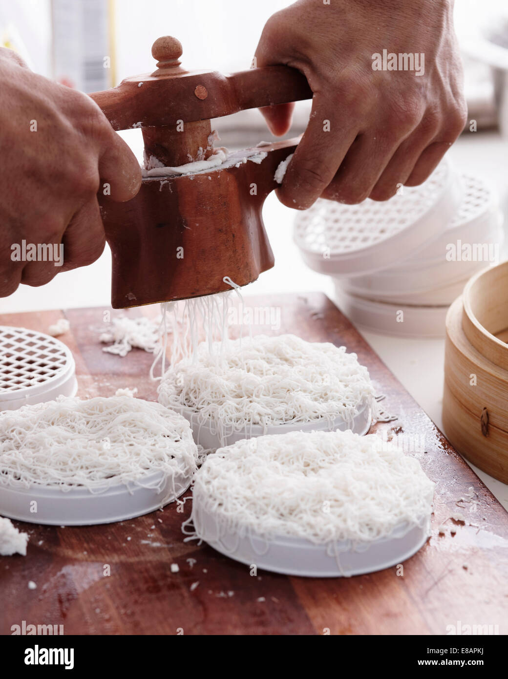 Person cooking curry hi-res stock photography and images - Alamy