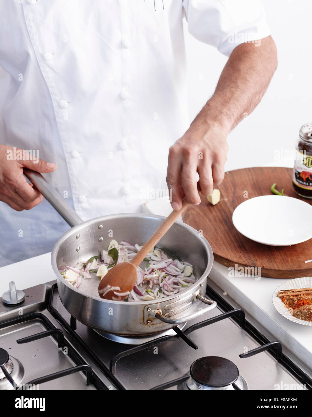 Onion preparation step by step hi-res stock photography and images - Alamy