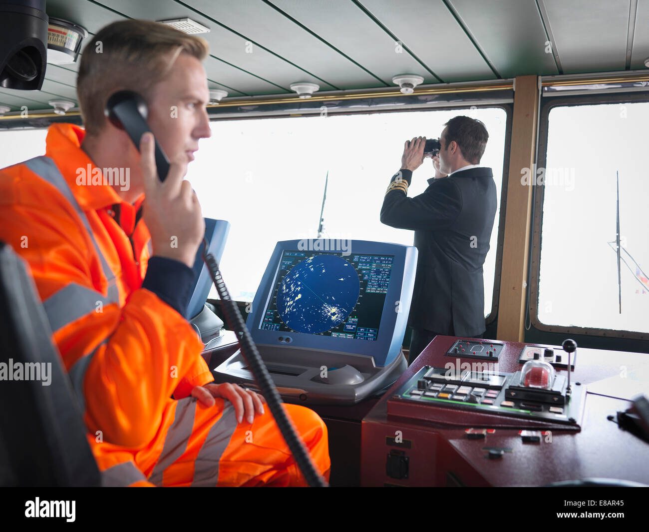 Bridge captain binoculars hi-res stock photography and images - Alamy