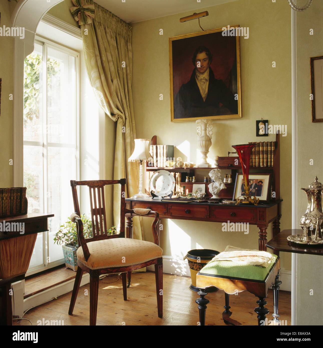 Antique study hi-res stock photography and images - Alamy