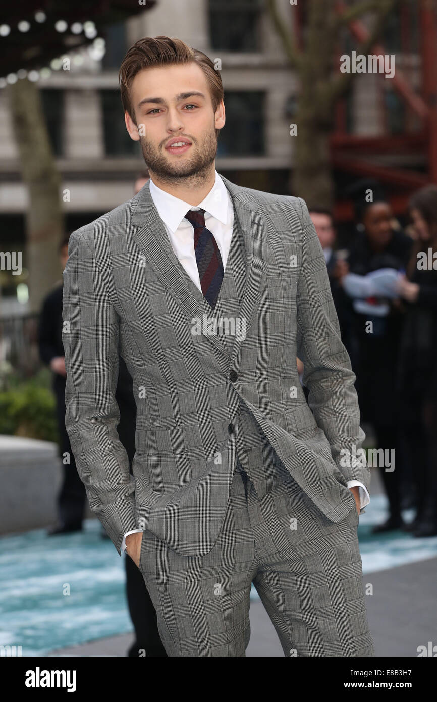 U.K. premiere of 'Noah' held at the Odeon Leicester Square - Arrivals ...