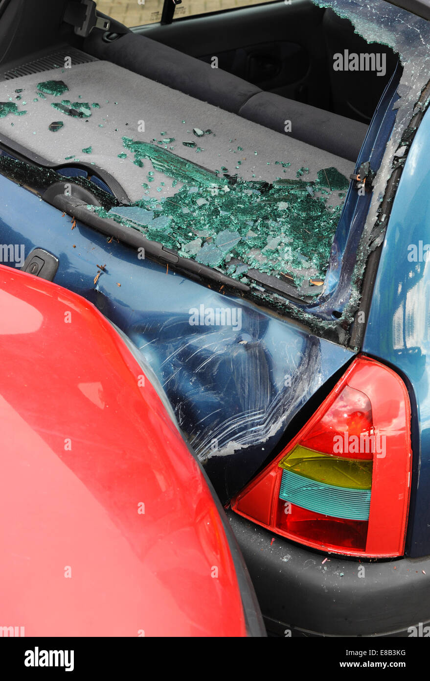 Accident crash disaster hi-res stock photography and images - Alamy