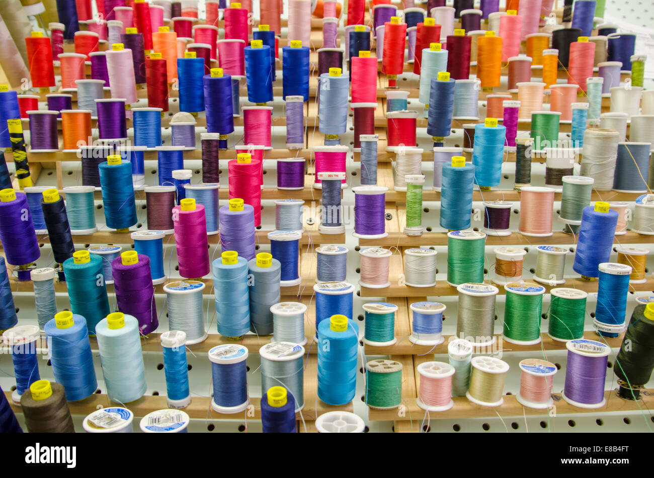 Thread display hi-res stock photography and images - Alamy