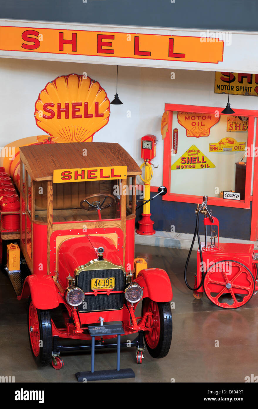 Shell Tanker High Resolution Stock Photography and Images - Alamy