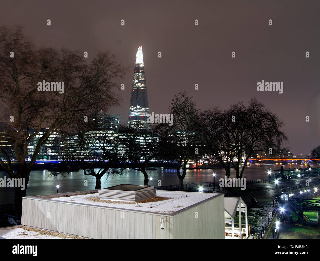 The shard foundations hi-res stock photography and images - Alamy
