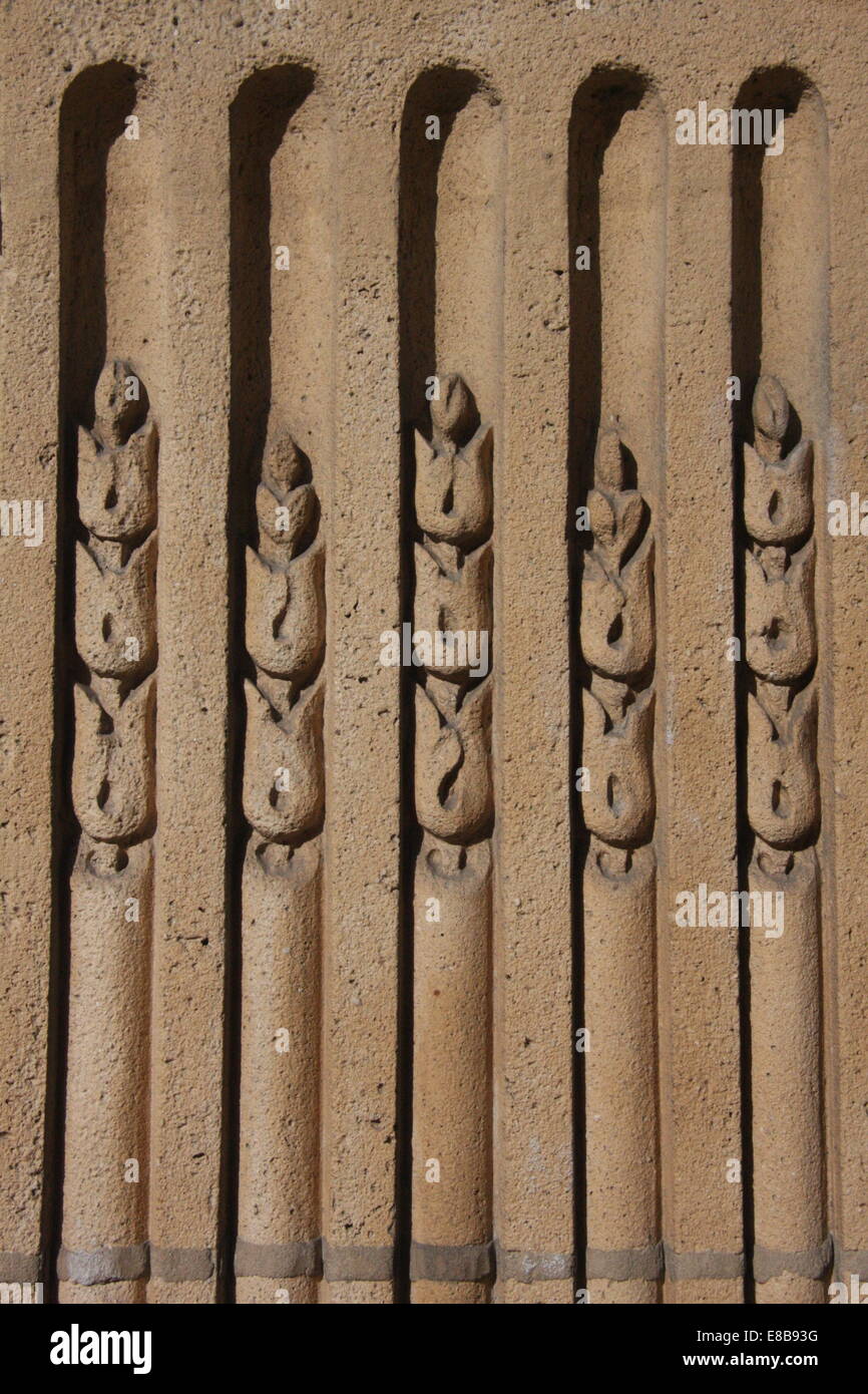 Grooved columns hi-res stock photography and images - Alamy