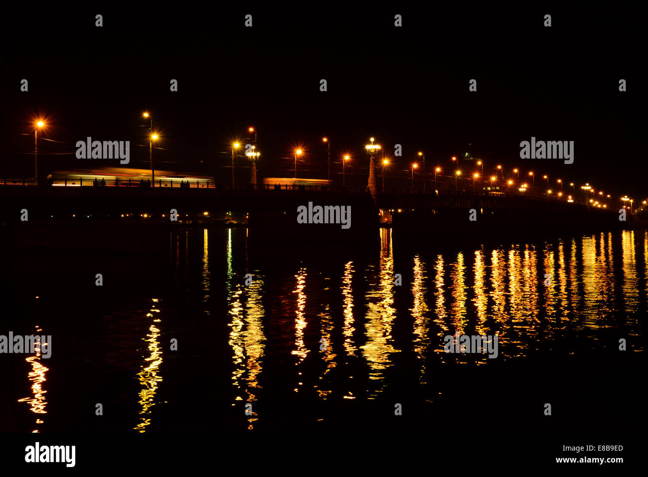 stone bridge at night Stock Photo - Alamy