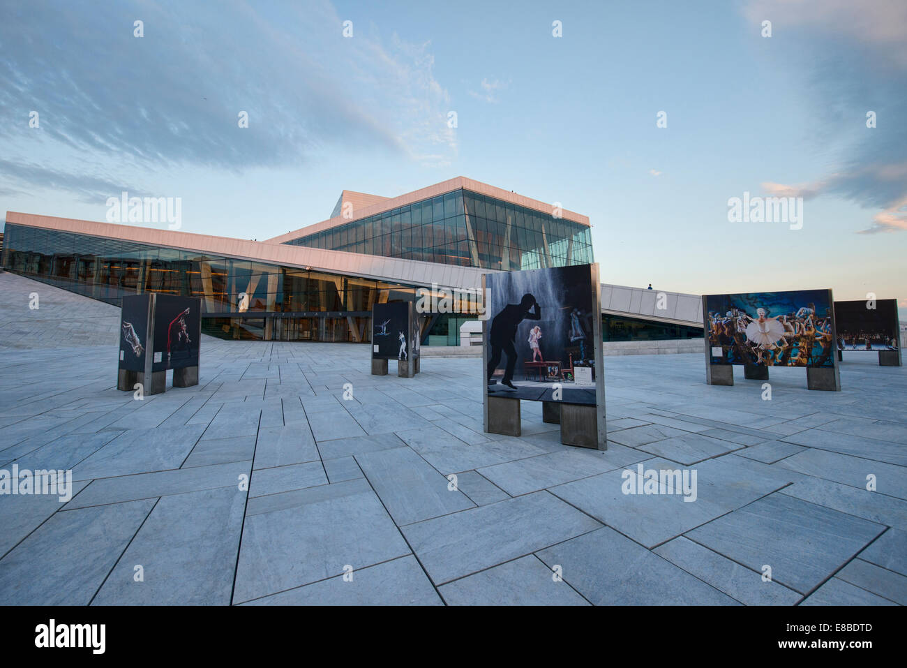 Oslo opera house hi-res stock photography and images - Alamy