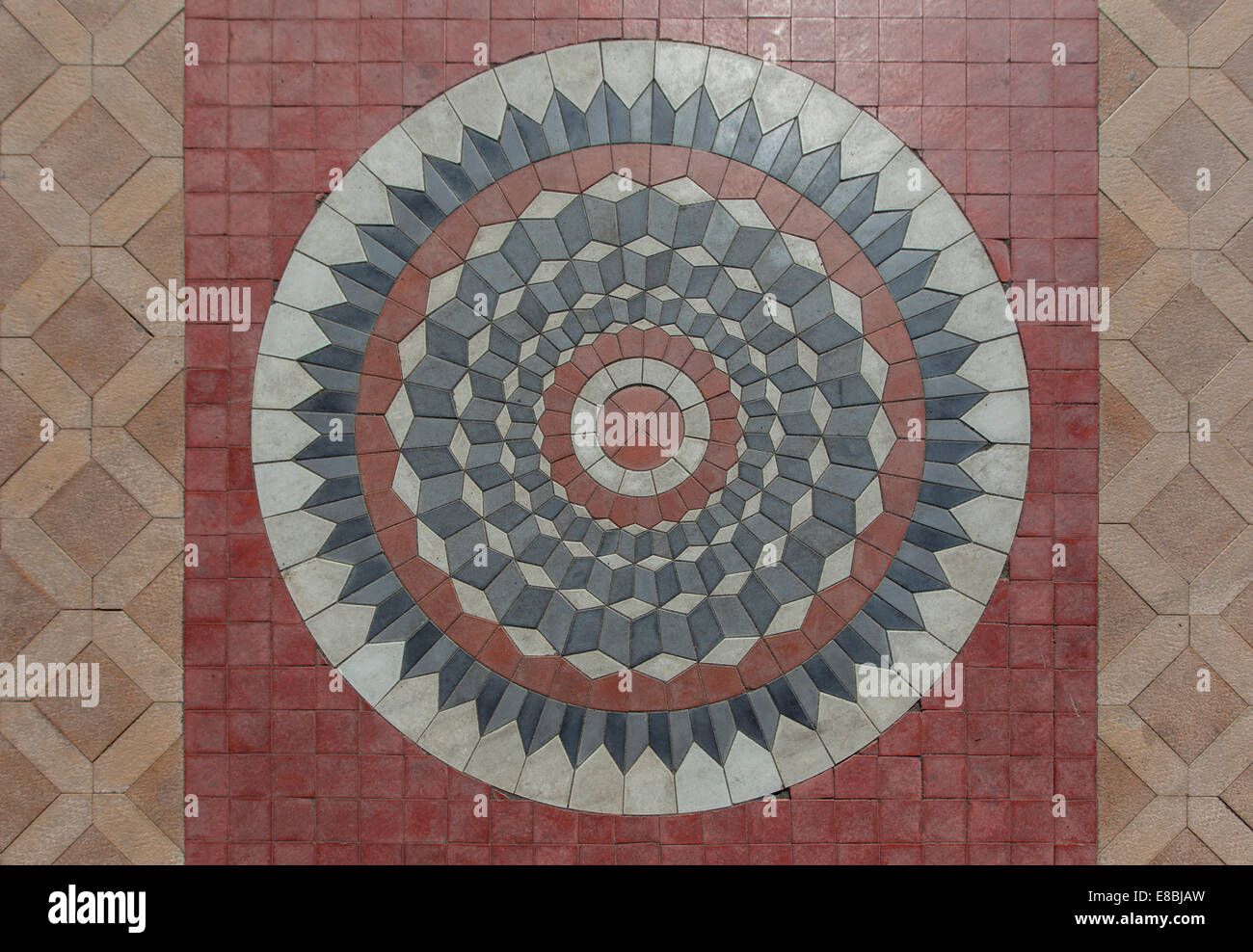 Paving circle hi-res stock photography and images - Alamy