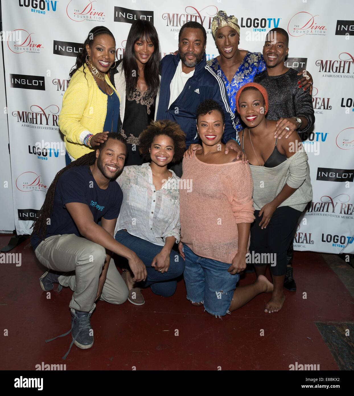 Celebs visit mighty real hi-res stock photography and images - Alamy