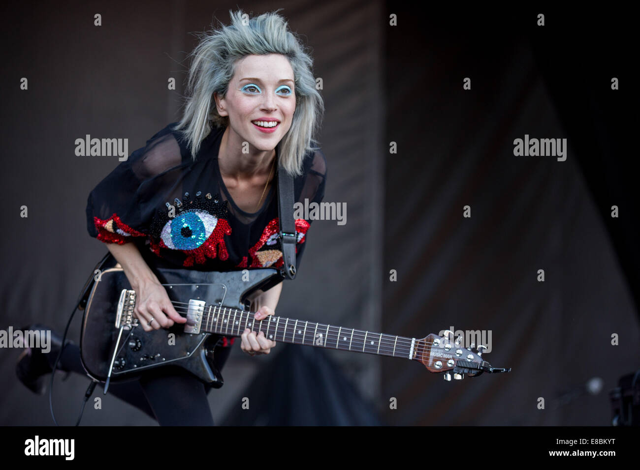Annie clark hi-res stock photography and images - Alamy