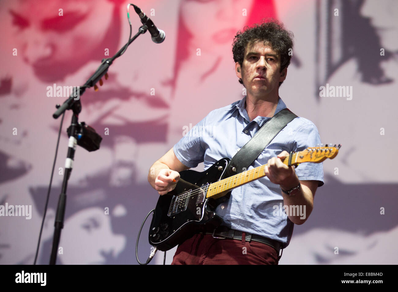 Belle and sebastian band hi-res stock photography and images - Alamy