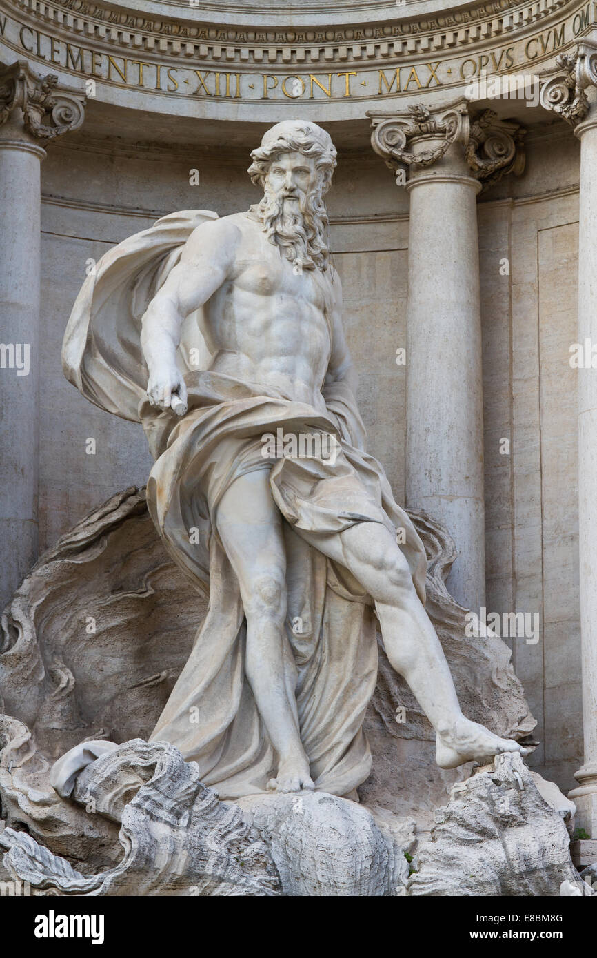 Oceanus Fontana di Trevi Rome Italy Stock Photo - Alamy