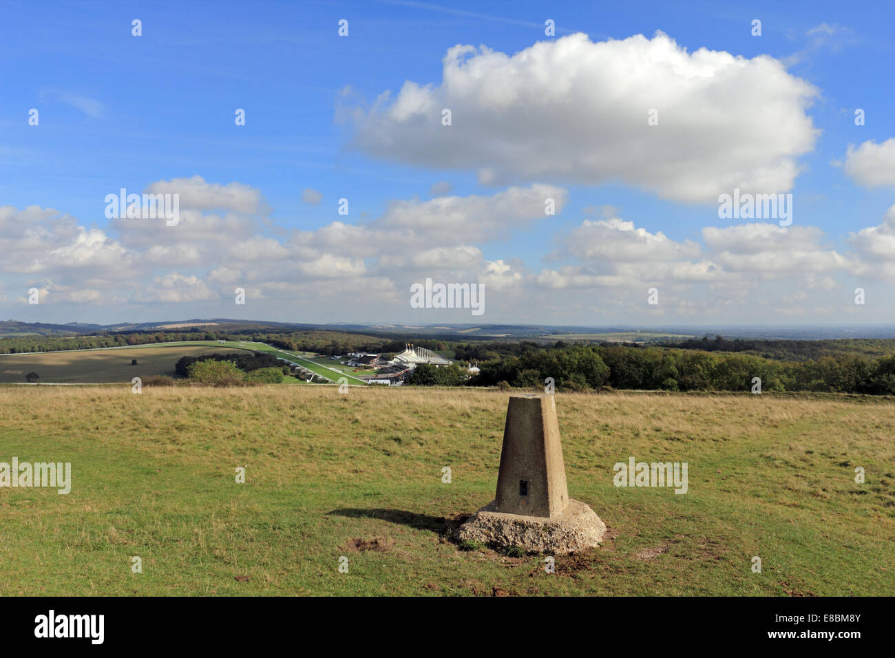 Trundle hill hi-res stock photography and images - Alamy