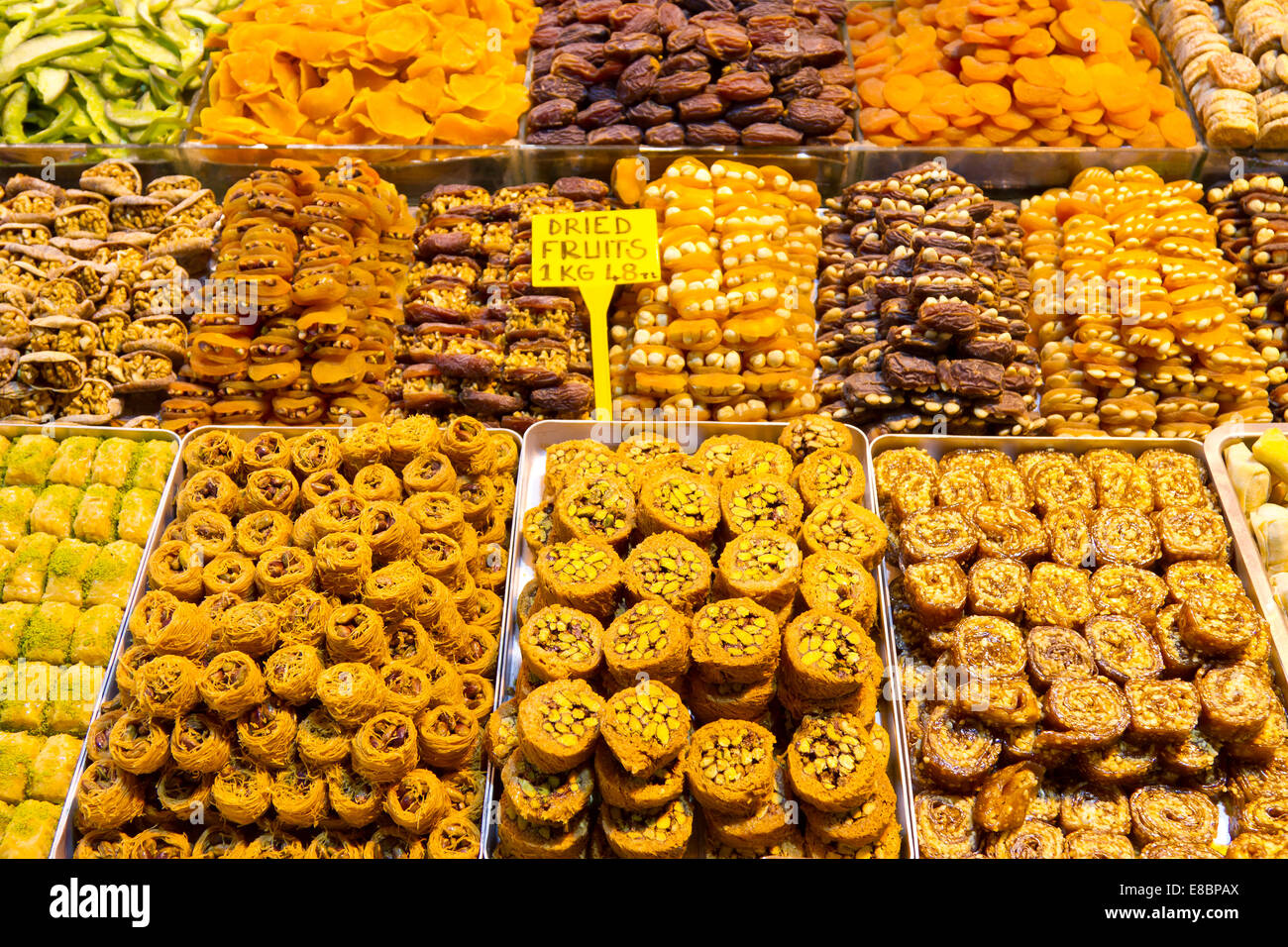 Turkish Sweets Spice Bazaar Istanbul Stock Photo - Alamy