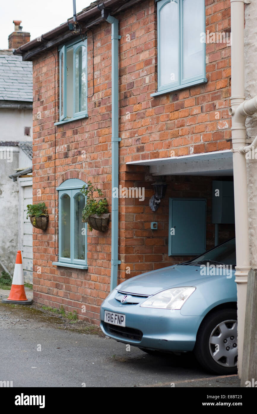 Carports hi-res stock photography and images - Alamy