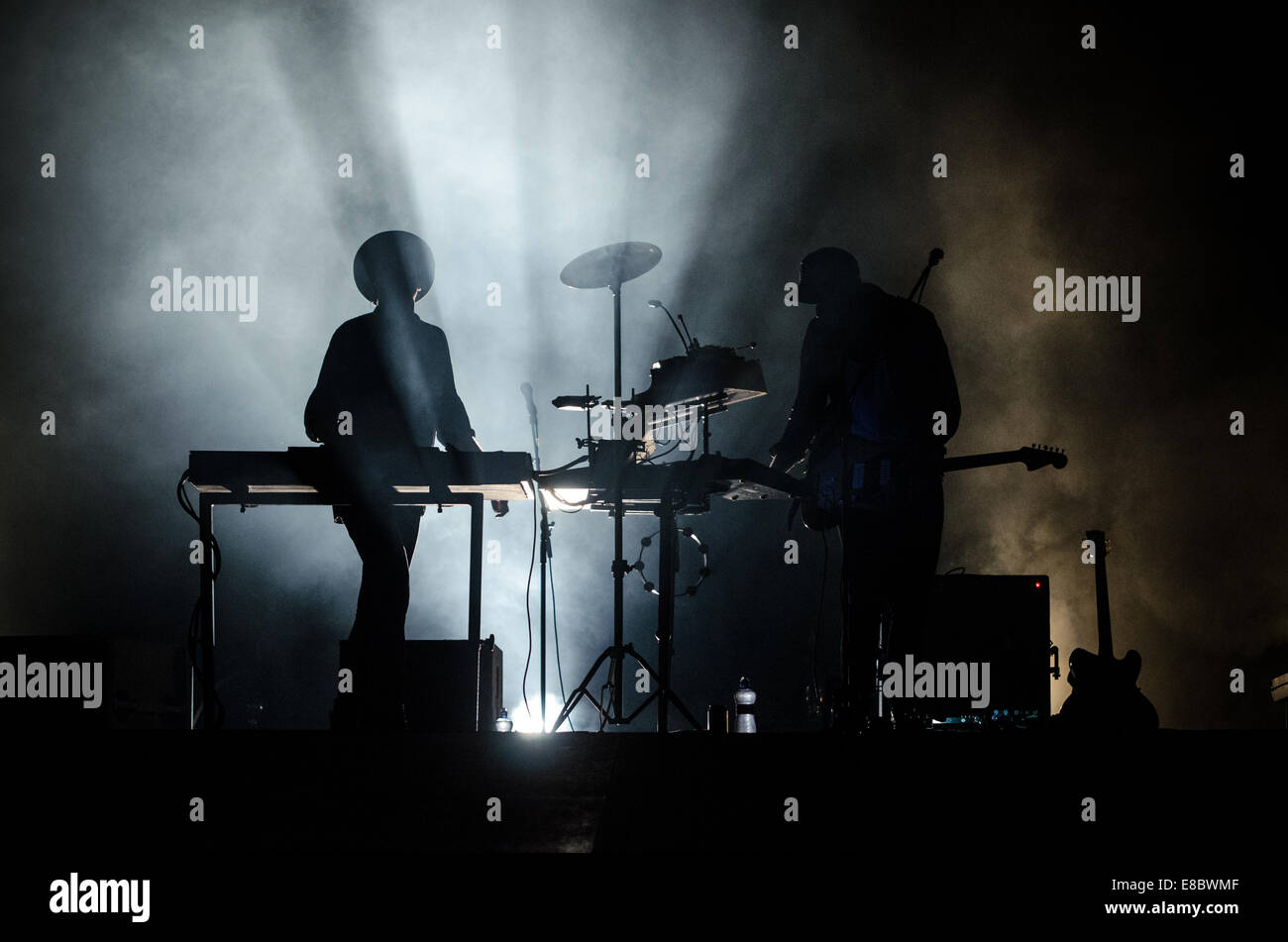 Ambient electronica hi-res stock photography and images - Alamy