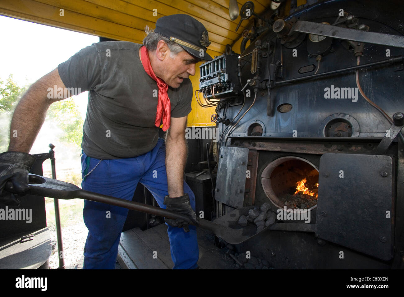europe, italy, tuscany, crete senesi, asciano, nature train, historical ...