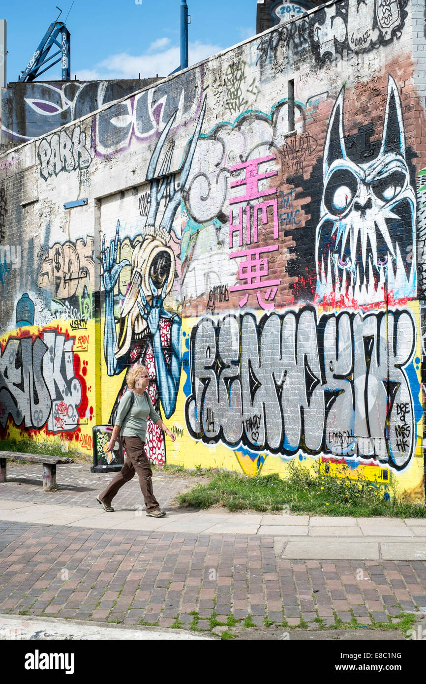 Graffiti lee canal hackney wick hi-res stock photography and images - Alamy
