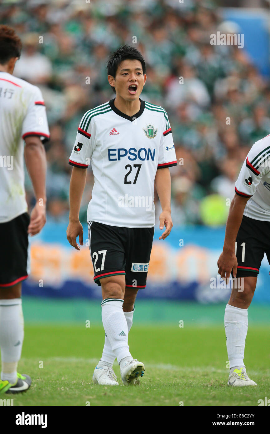Tokyo, Japan. 4th Oct, 2014. Ryutaro Iio (Yamaga), OCTOBER 4, 2014 - Football /Soccer : 2014 J ...