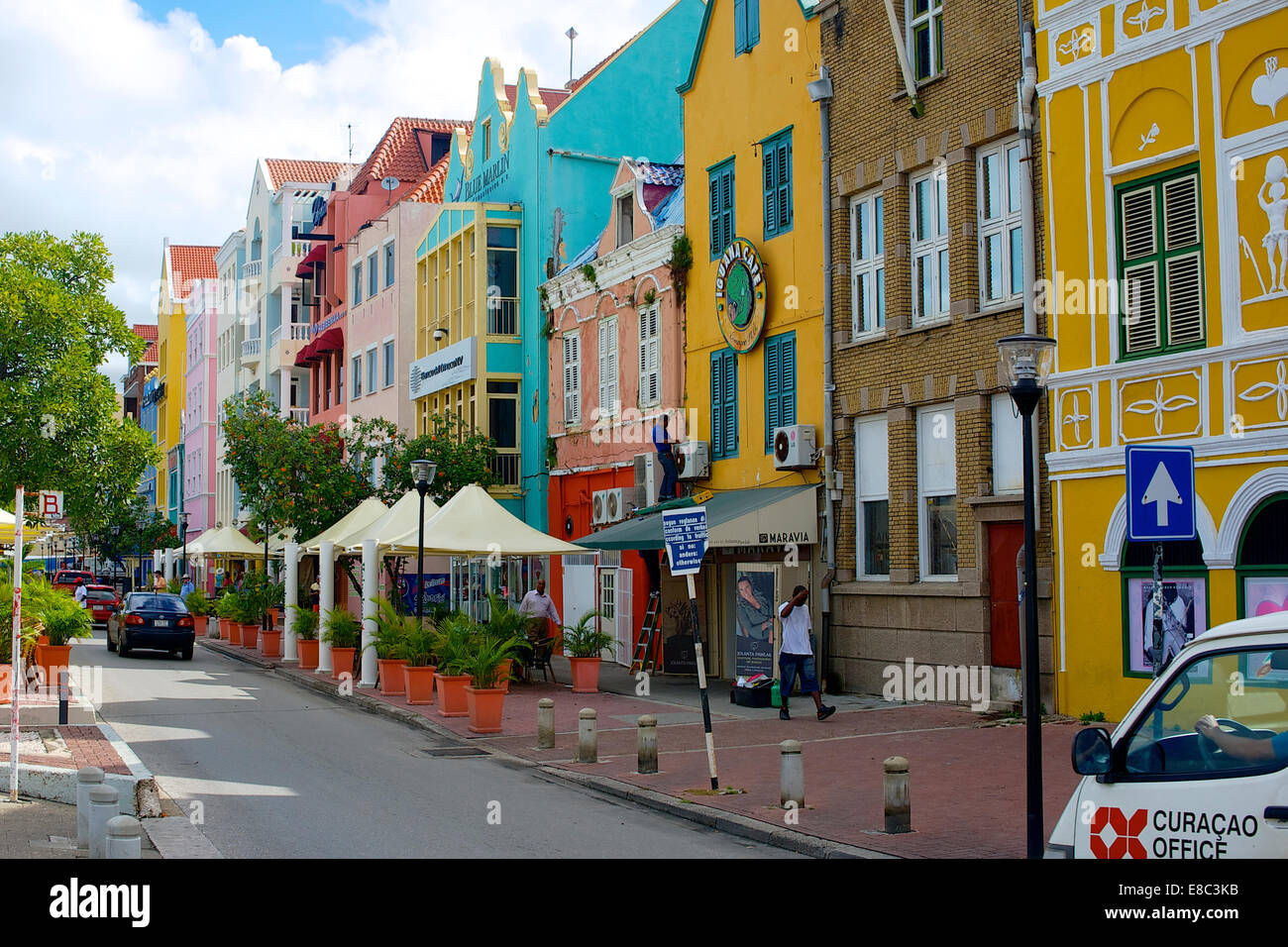 Curacao traffic hi-res stock photography and images - Alamy