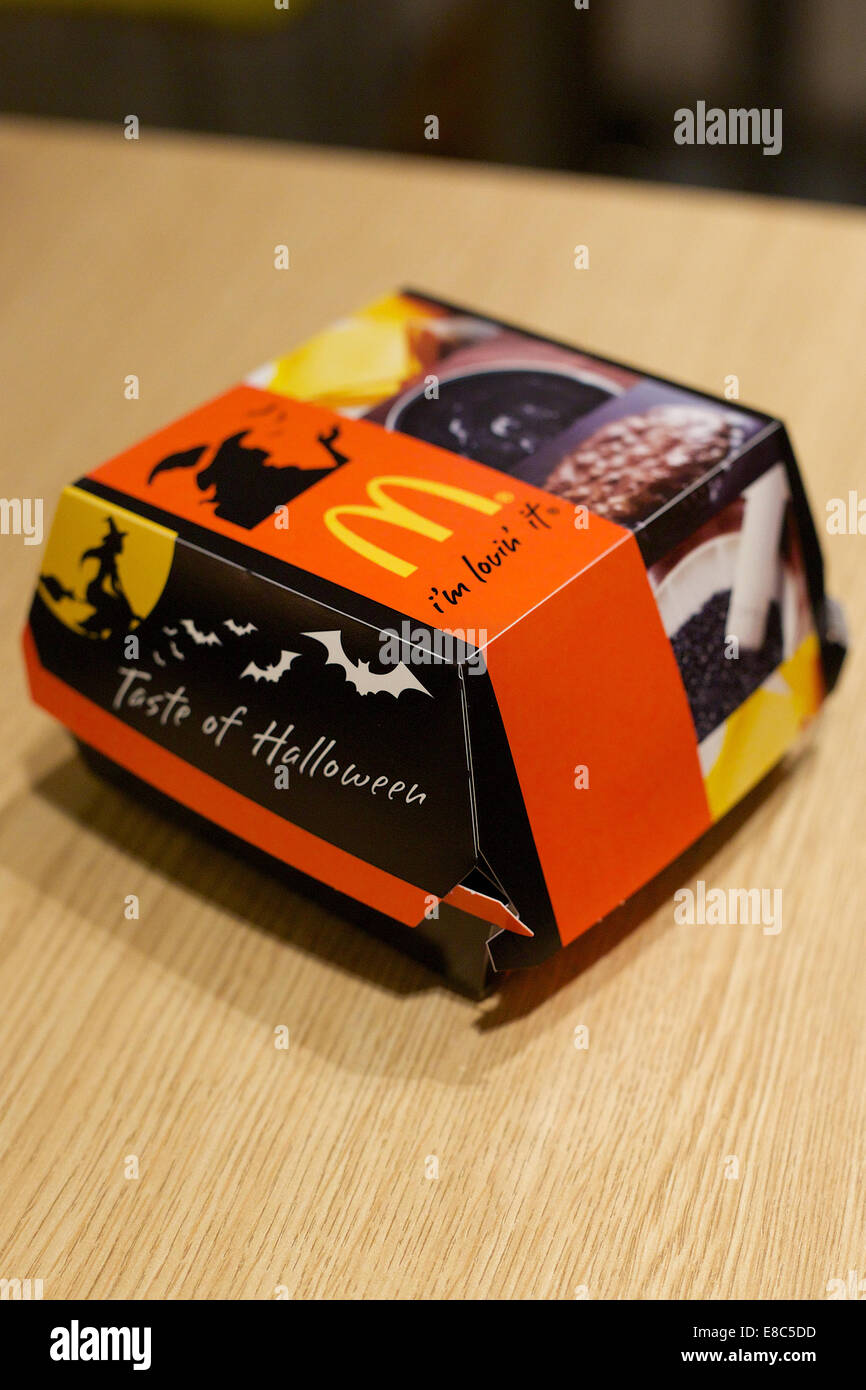 Tokyo, Japan. 4th Oct, 2014. The "Ikasumi burger" at McDonald's ...