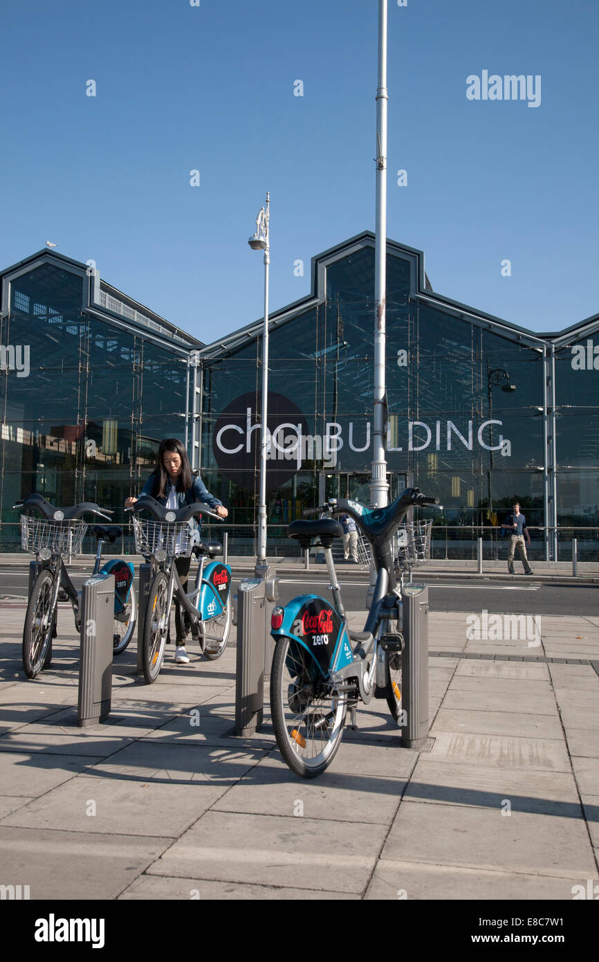 Chq building dublin hi-res stock photography and images - Alamy