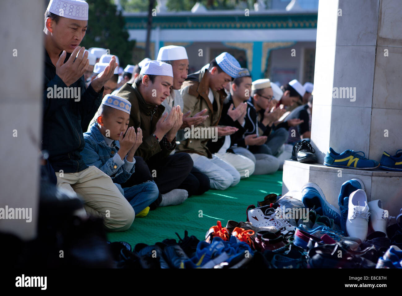 Yinchuan, China's Ningxia Hui Autonomous Region. 5th Oct, 2014. Muslims ...