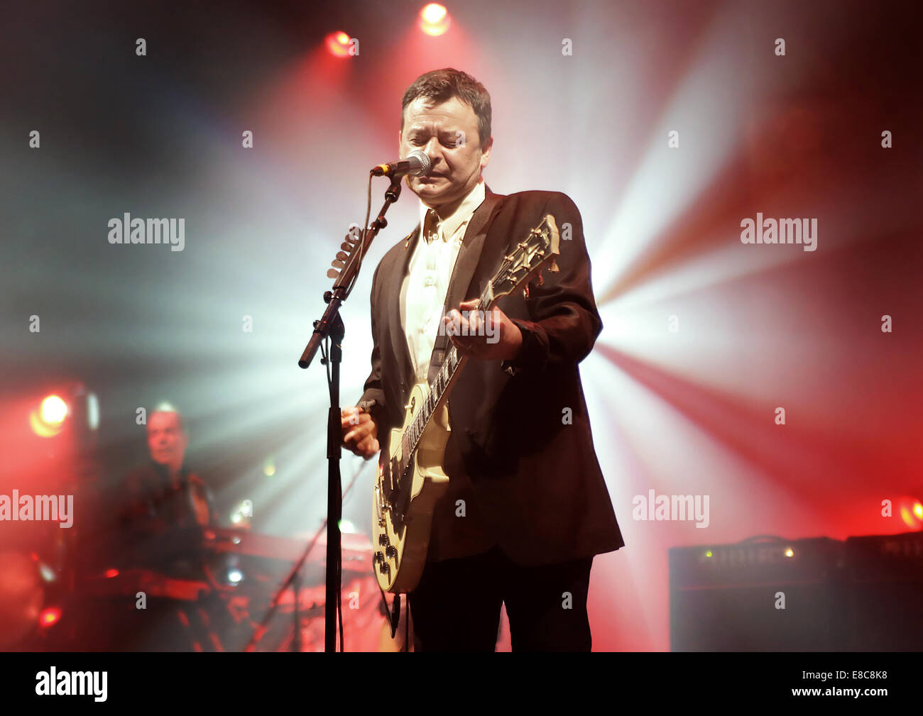 James Dean Bradfield 2014 High Resolution Stock Photography and Images ...