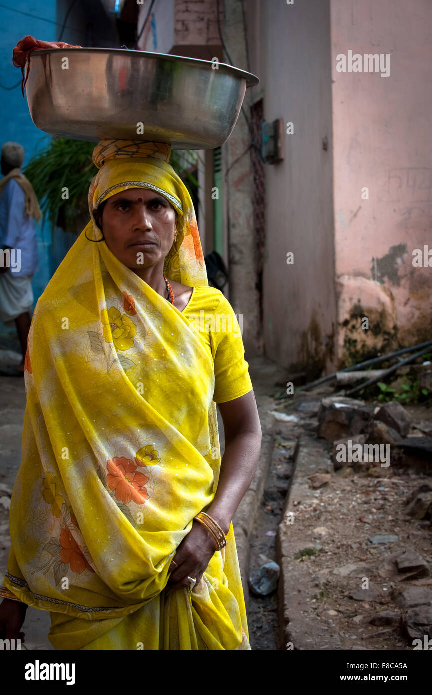 Rural Life in Rajasthan, Woman in traditional colored clothes, sari ...