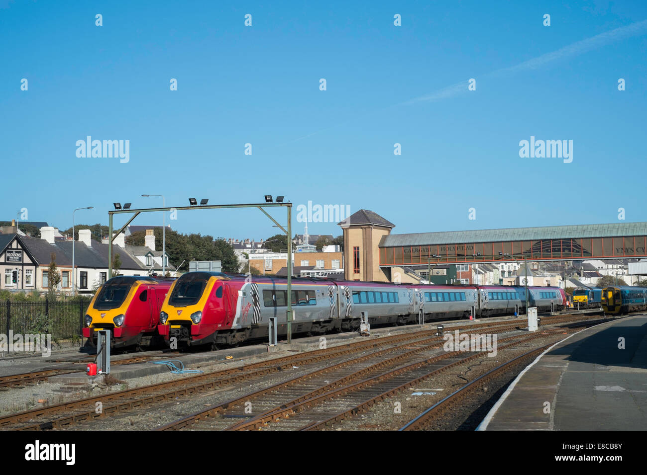 Two Class 221's stand at Holyhead Station Stock Photo - Alamy
