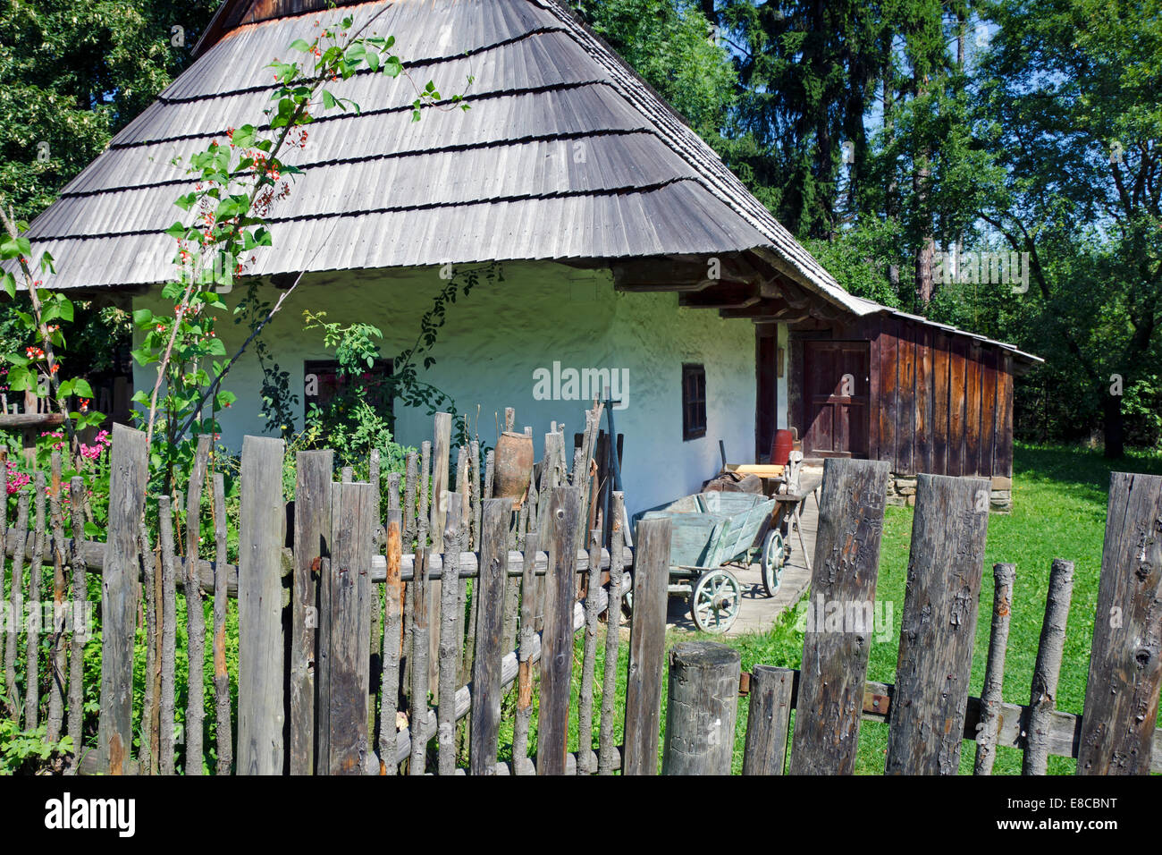 Architecture wooden house hi-res stock photography and images - Alamy