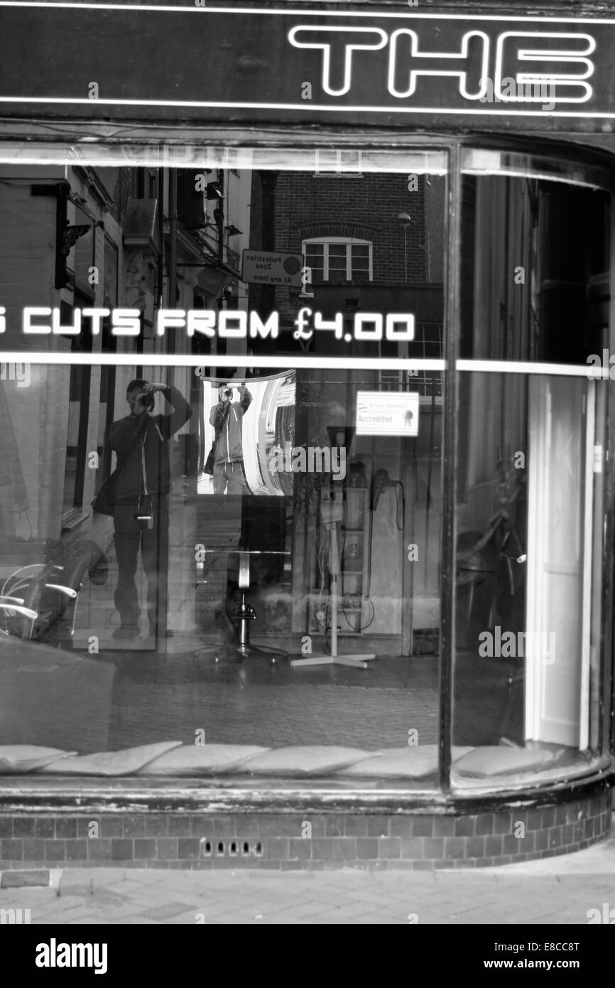 Reflections in a shop window hi-res stock photography and images - Alamy