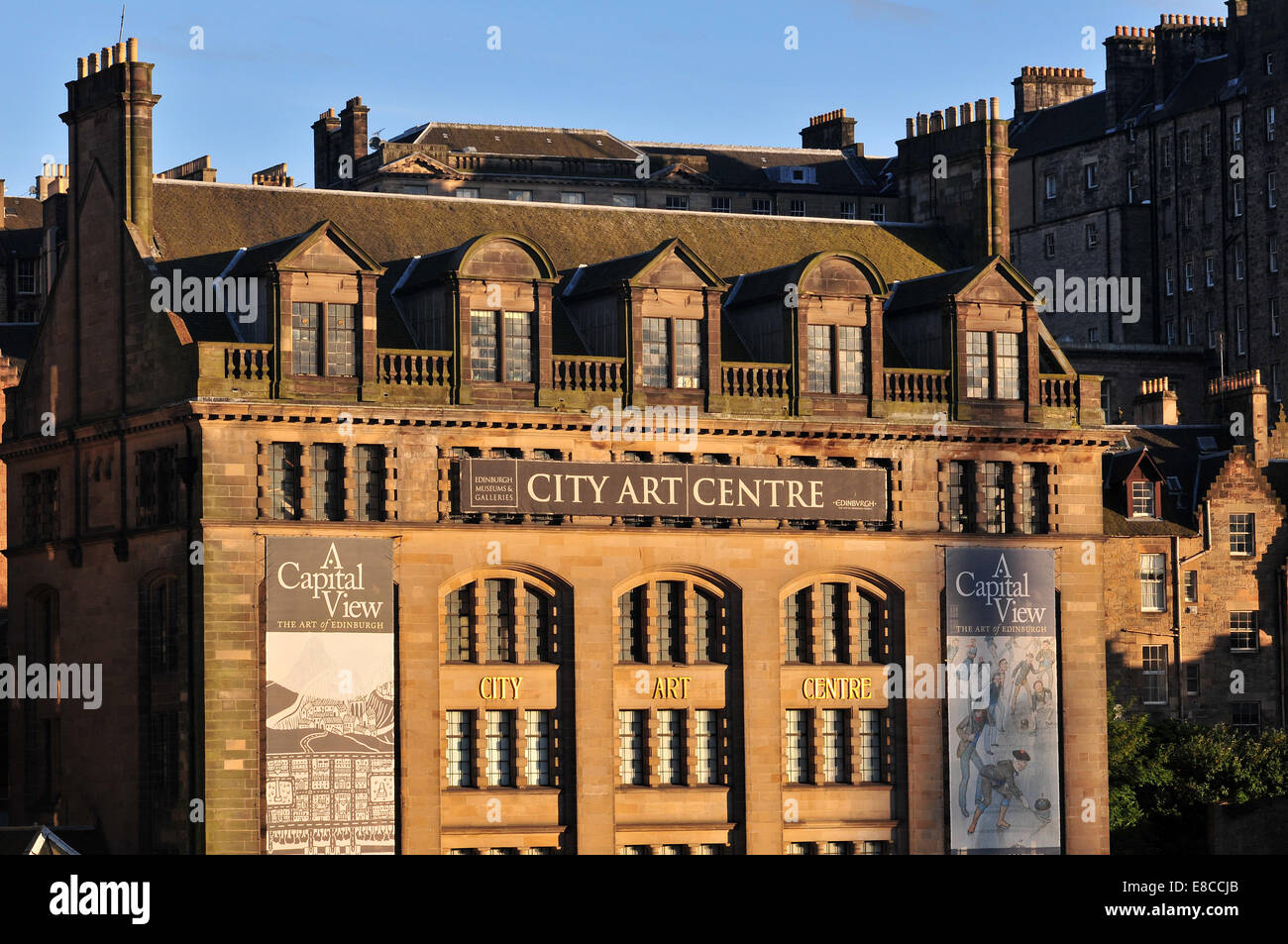 Edinburgh city art centre gallery hi-res stock photography and images ...