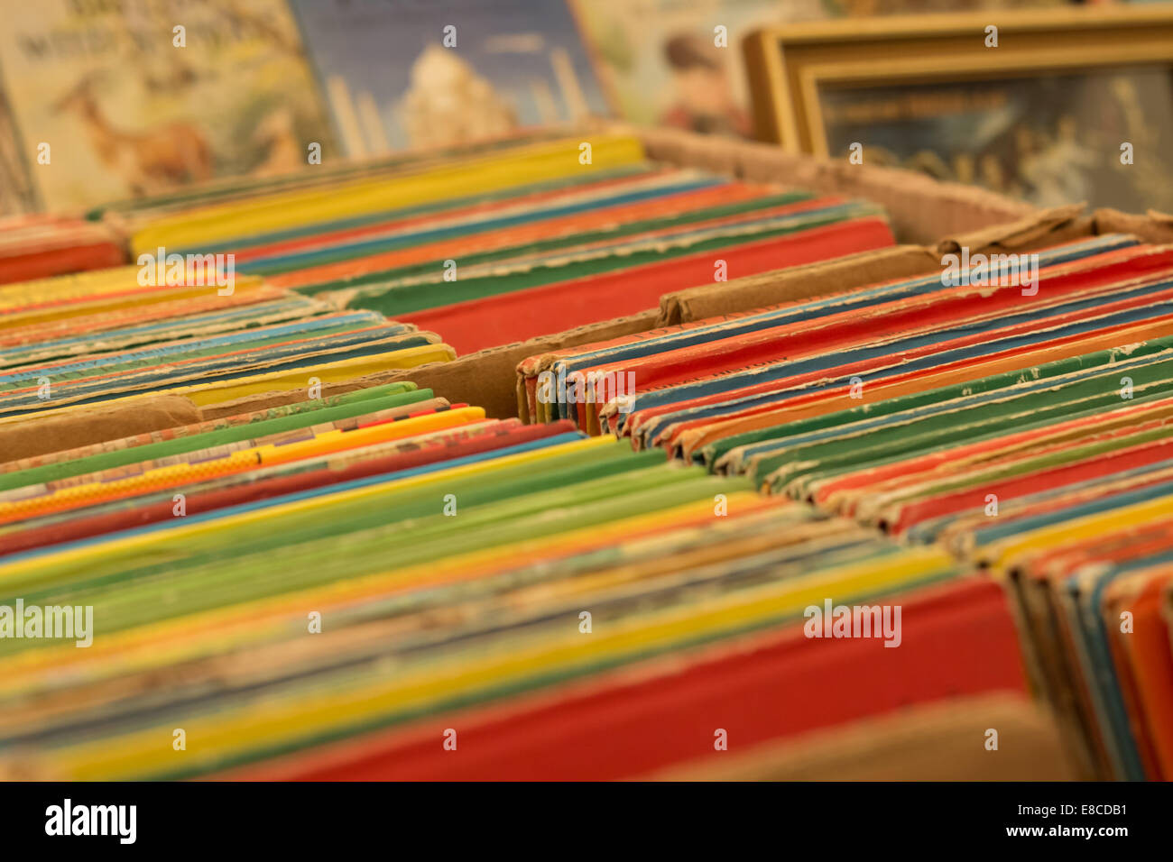 Books chic craft fair stall hi-res stock photography and images - Alamy
