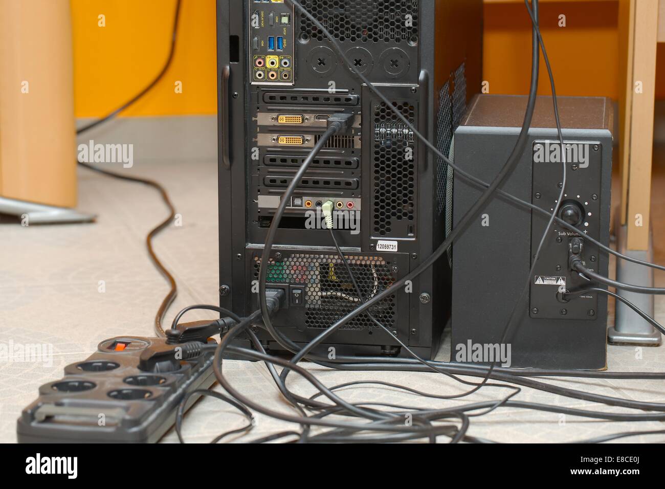 Computer workstation hi-res stock photography and images - Alamy