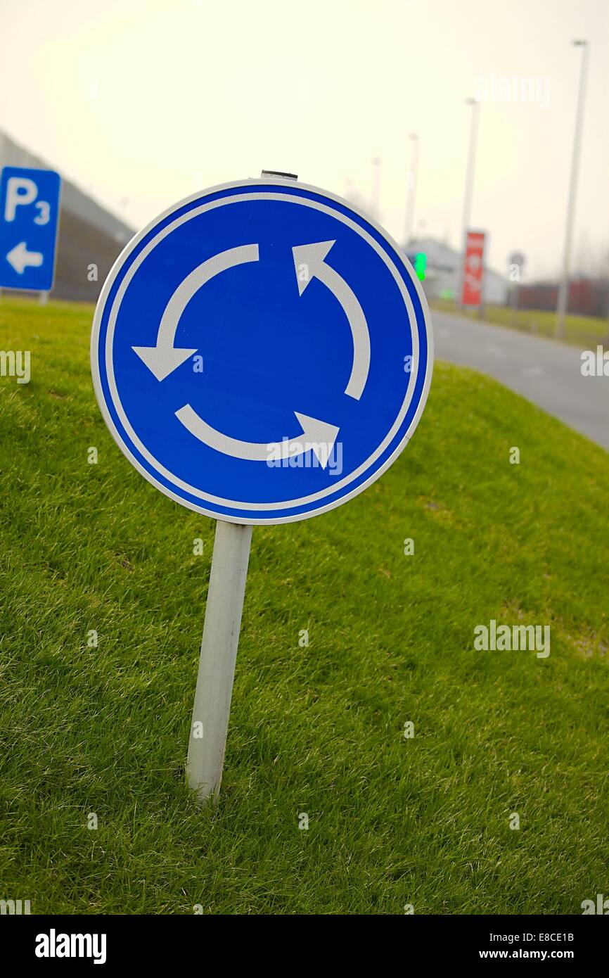 Roundabout road sign hi-res stock photography and images - Alamy