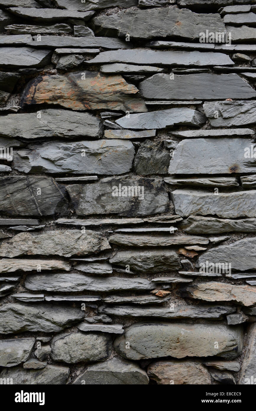 Old slate wall cornwall hi-res stock photography and images - Alamy