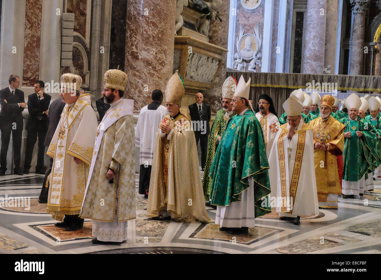 Vatican City. 5th Oct, 2014. Pope Francis - Cardinals and bishops ...
