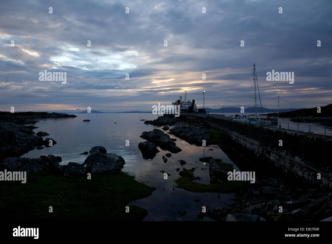 The dawn ferry from Colonsay to Oban Stock Photo - Alamy