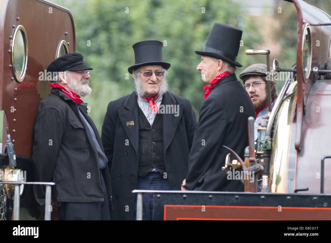 Victorian railway workers hi-res stock photography and images - Alamy