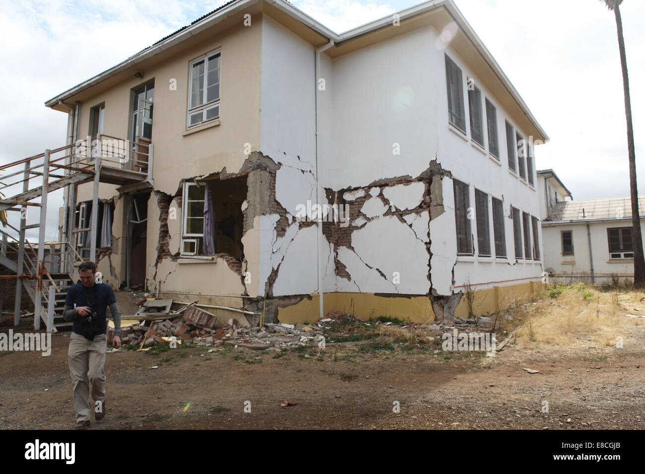 Damaged hospital wing hi-res stock photography and images - Alamy