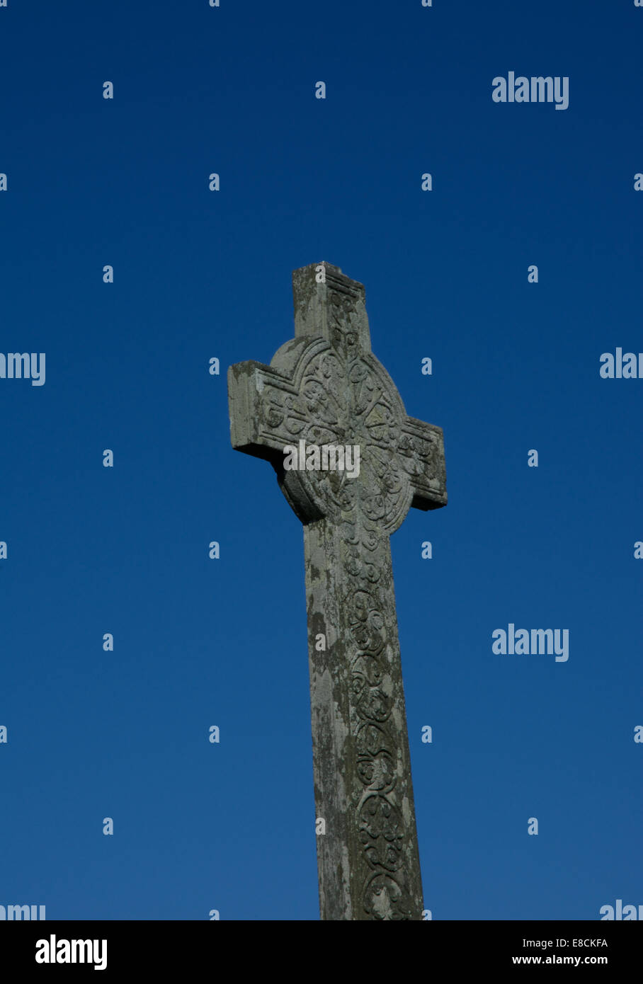 Oransay Priory Celtic Cross Stock Photo - Alamy
